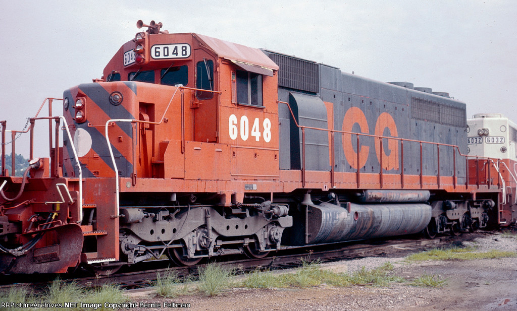 Illinois Central Gulf SD40-2 #6048 in East Thomas Yard